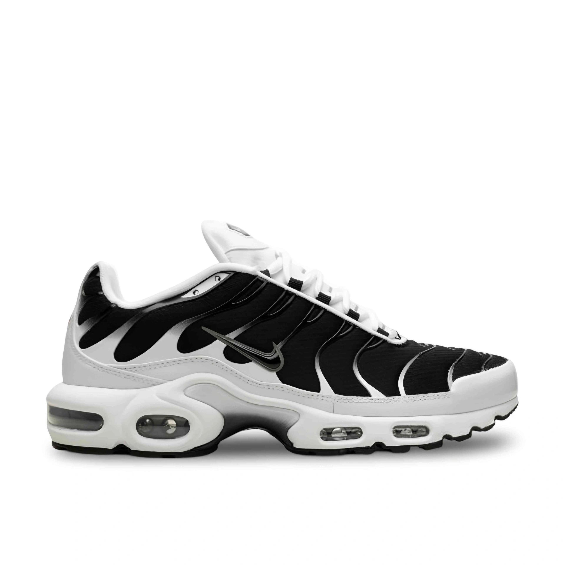 Nike Air Max Plus TN “Panda” – Sneakers – Level Shoes