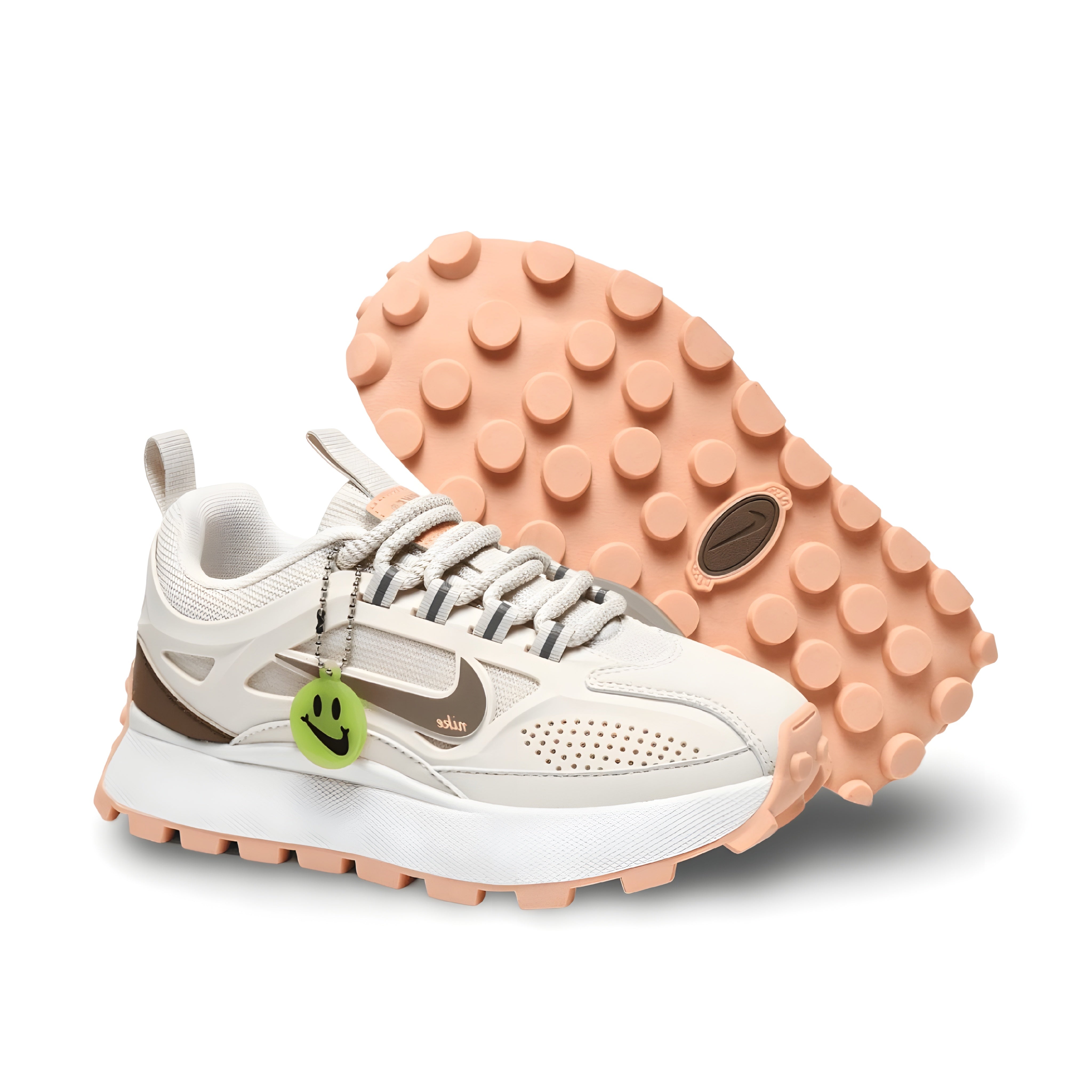 NIKE – Level Shoes