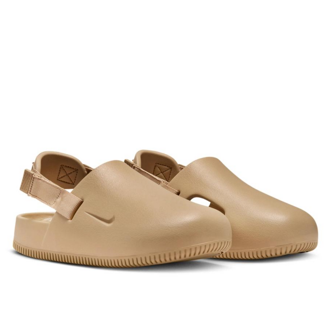 NIKE CALM – Level Shoes